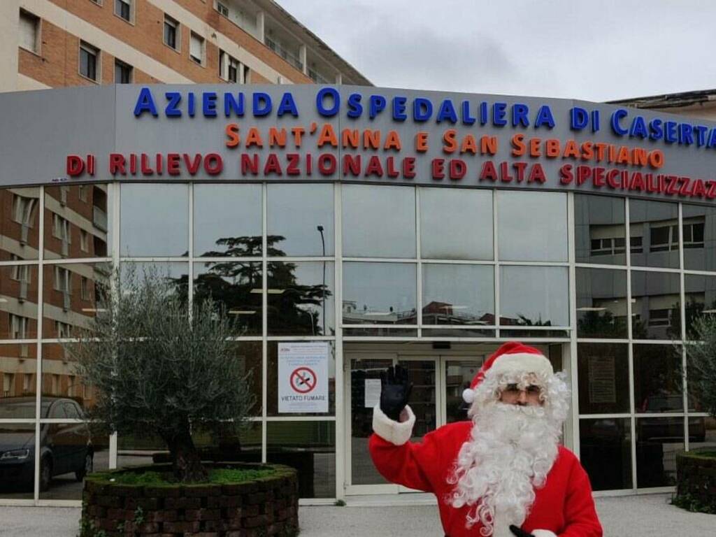 Babbo Natale all'ospedale di Caserta - Foto, Photogallery