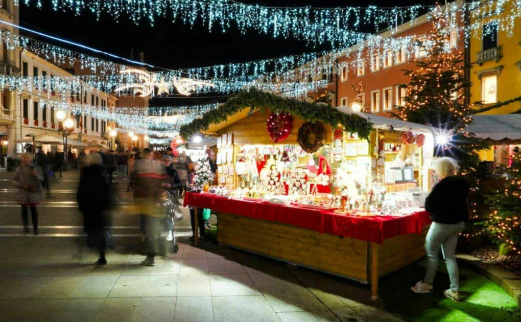 Aprono ufficialmente i "Mercatini di Natale" di Caiazzo - Caserta Notizie