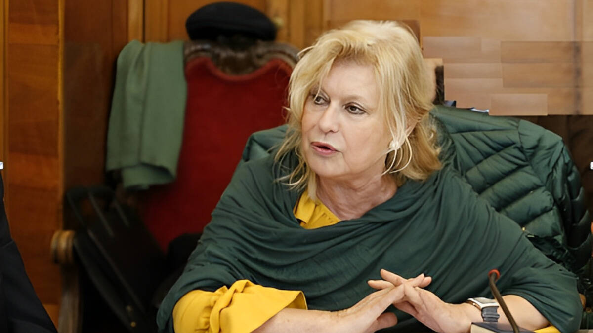 “Il Silenzio degli Adolescenti”, alla Mondadori presentato il libro di ...