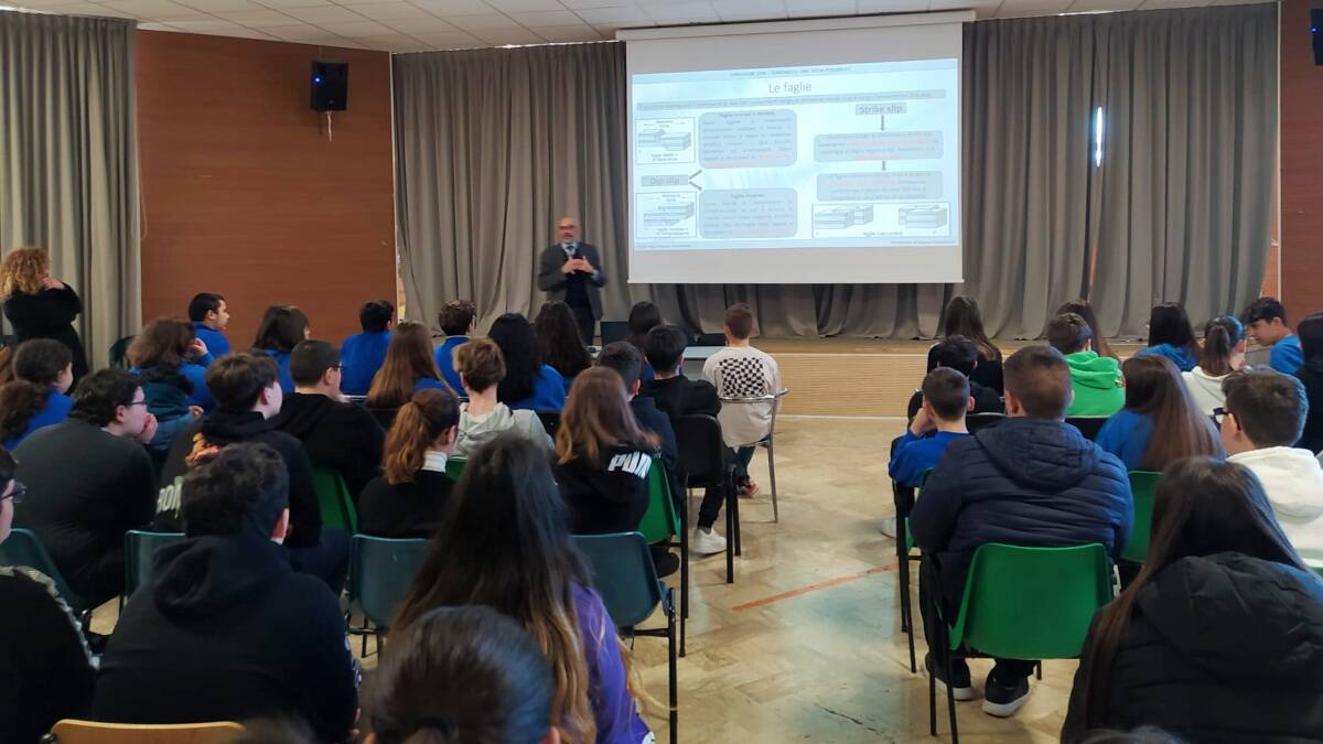 Il terremoto spiegato ai ragazzi: incontro alla “Giovanni XXIII” di ...