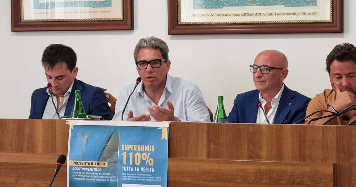 Casal di Principe, successo per la presentazione del libro dell'on ...