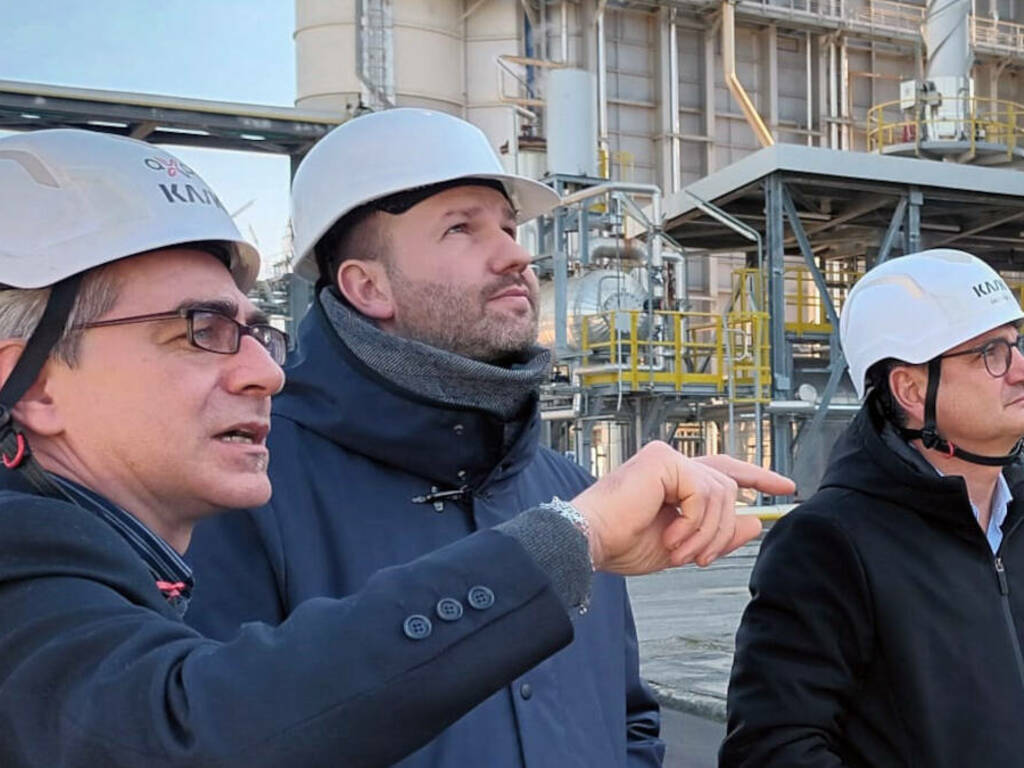 Sessa Aurunca: iniziate le operazioni di smantellamento del vessel ...