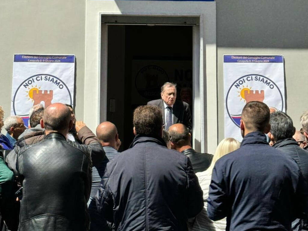 Casapulla Ferdinando Bosco Inaugura Il Comitato Elettorale Di Noi Ci