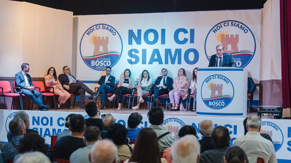 Elezioni Casapulla Pienone Per Ferdinando Bosco Al Teatro Comunale Di