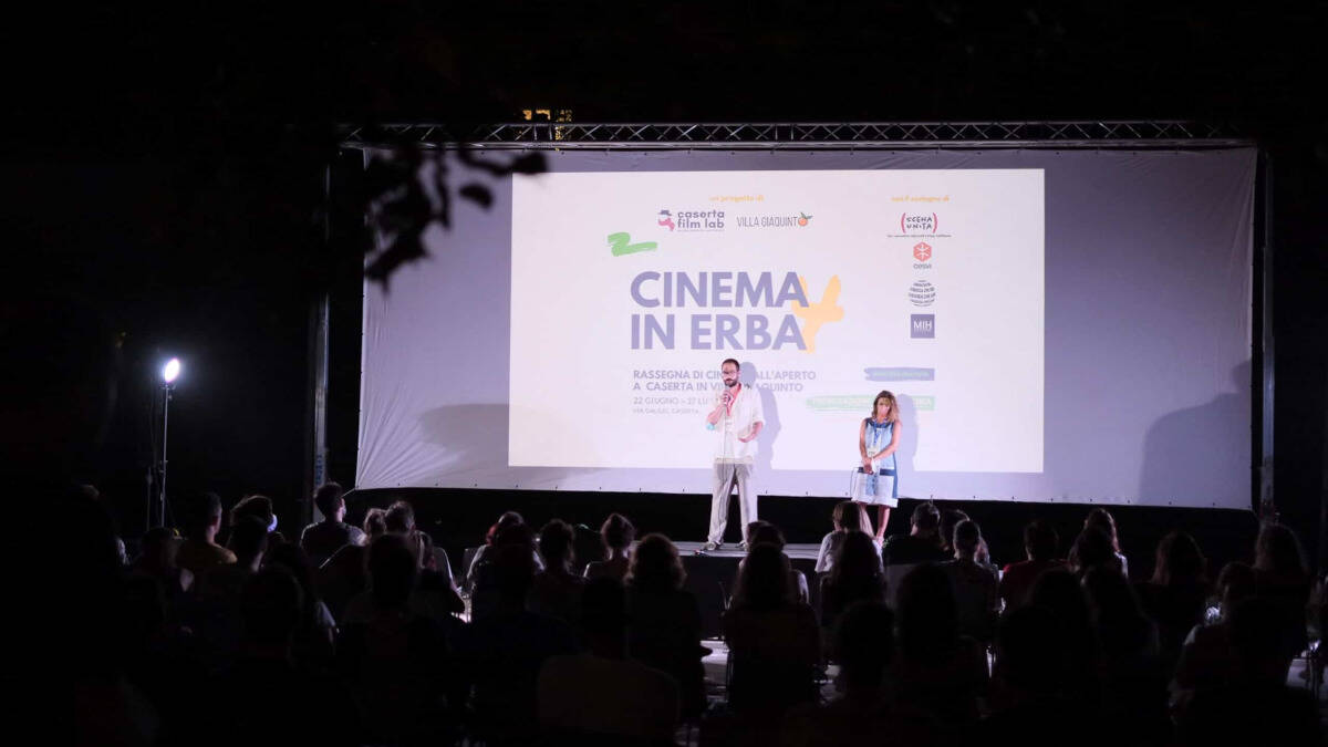 Torna Cinema in Erba, il cinema gratuito in Villa Giaquinto - Caserta ...